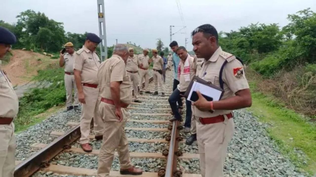 Rajasthan: Train Accident Averted After Iron Rods Found On Railway ...
